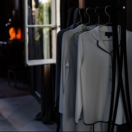 Linge de lit, bain et décoration haut de gamme - Descamps