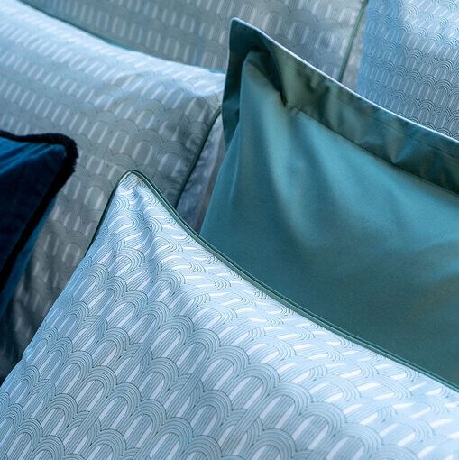 Linge de maison Descamps, linge de lit, parures de bain et accessoires