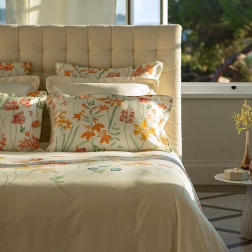 Linge de maison Descamps, linge de lit, parures de bain et accessoires