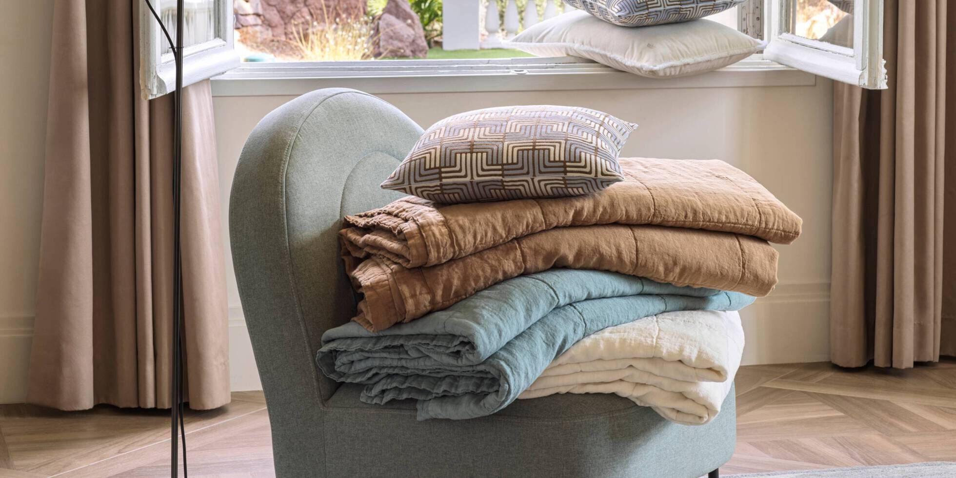 Linge de lit, bain et décoration haut de gamme - Descamps